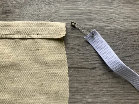 How to Sew a Foraging Apron - Homespun Seasonal Living