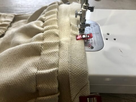 How to Sew a Foraging Apron - Homespun Seasonal Living